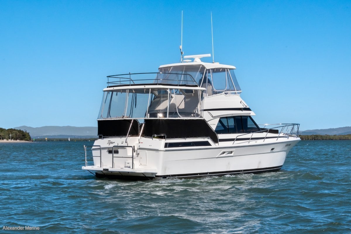 Riviera 40 Aft Cabin: Power Boats | Boats Online for Sale | Fibreglass ...