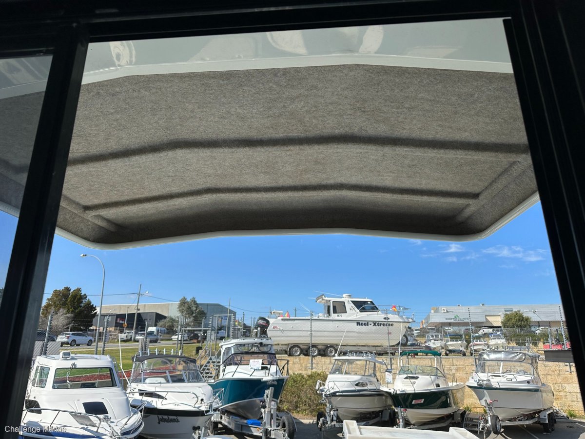 Sailfish 2800 Weekender: Power Boats | Boats Online for Sale ...