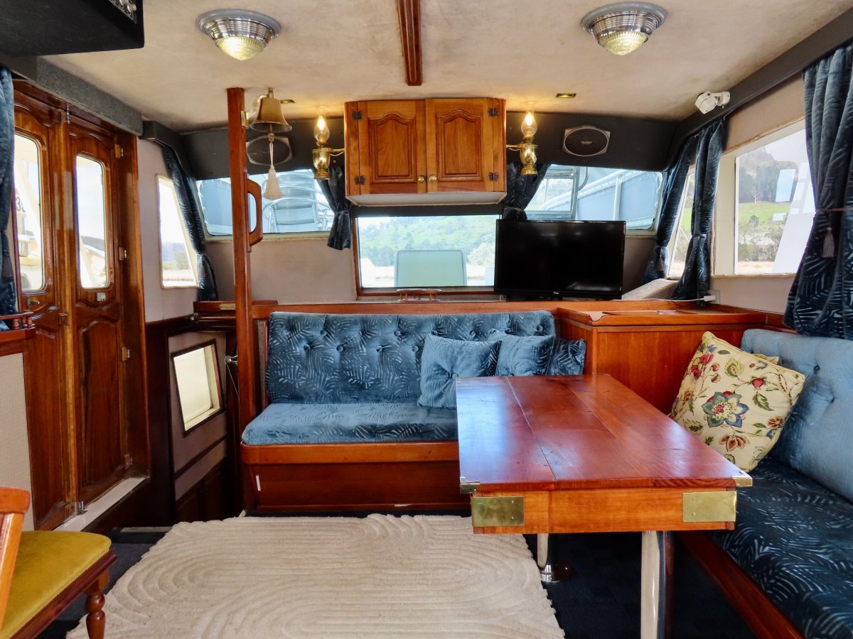 Holmes 51 Motor Cruiser Superbly Built Historical Motor Cruiser!: Power ...