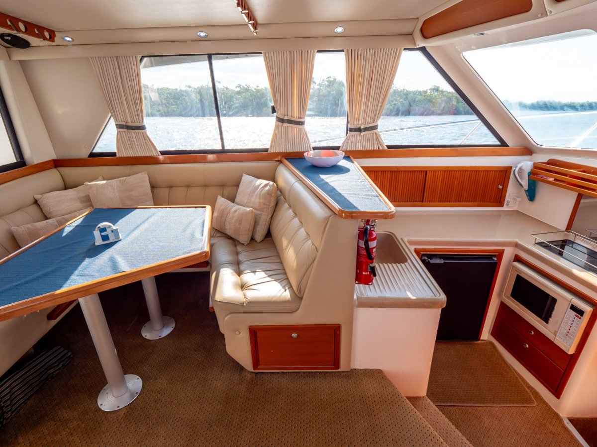 Riviera 39 Flybridge Platinum: Power Boats | Boats Online for Sale | Fibreglass/grp | Queensland ...