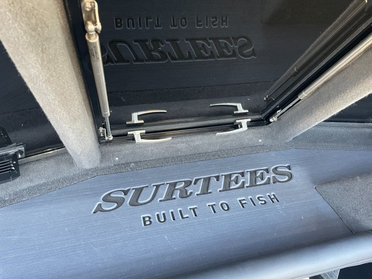 New Surtees 800 Gamefisher For Sale | Chivers Marine