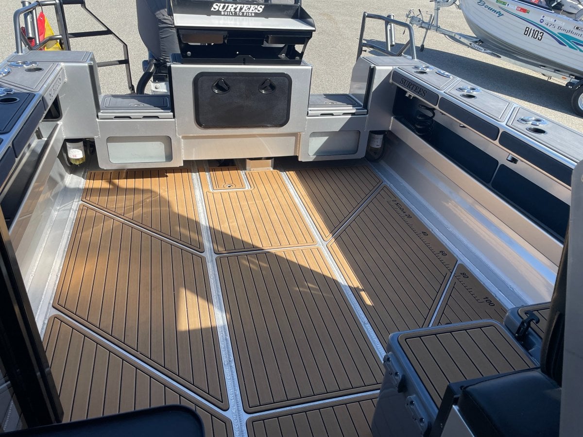 New Surtees 800 Gamefisher For Sale | Chivers Marine