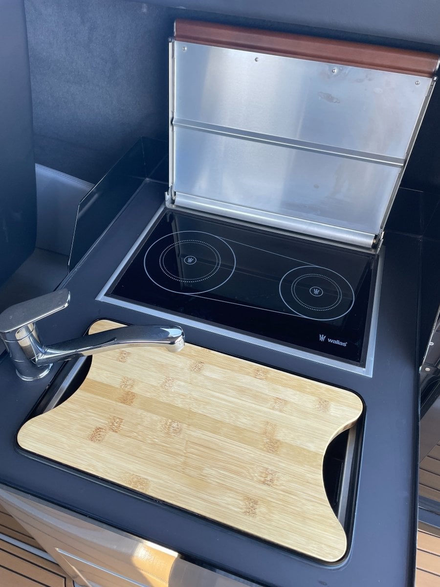 New Surtees 800 Gamefisher For Sale | Chivers Marine