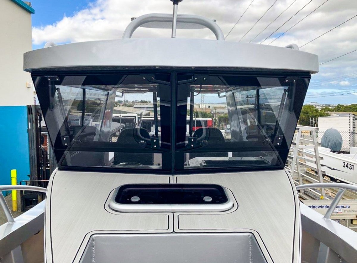 Amc 8.0 Centre Cab: Commercial Vessel | Boats Online for Sale ...