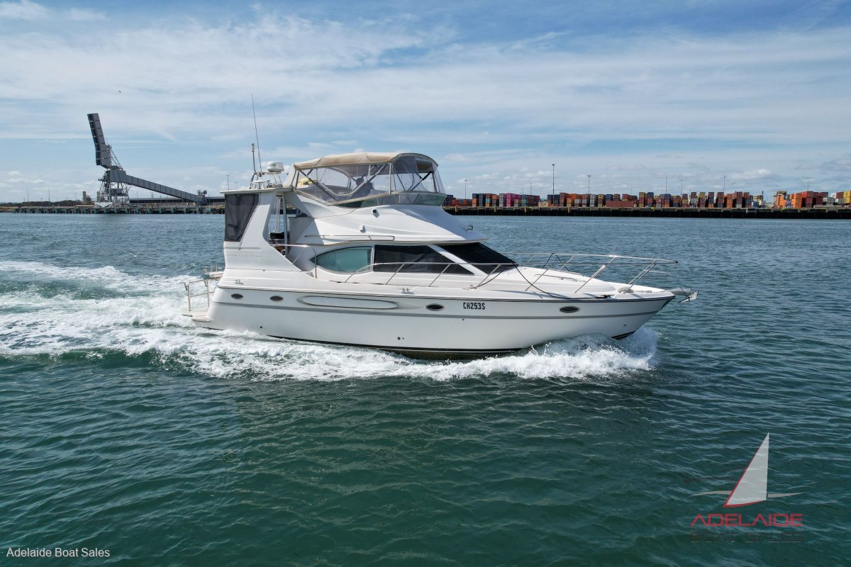 Maxum 4100 SCA Bow & Stern Thruster For Sale | Adelaide Boat Sales
