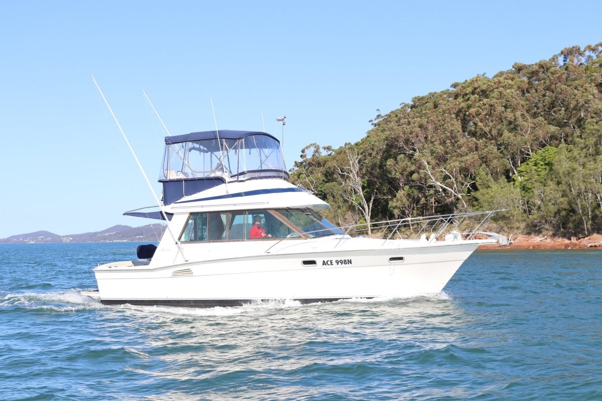 Used Riviera 33 Bluewater for Sale | Boats For Sale | Yachthub