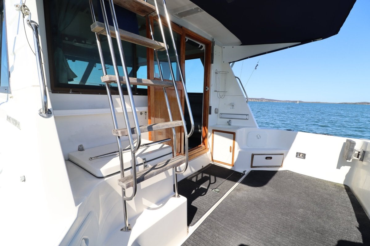 Used Riviera 33 Bluewater for Sale | Boats For Sale | Yachthub