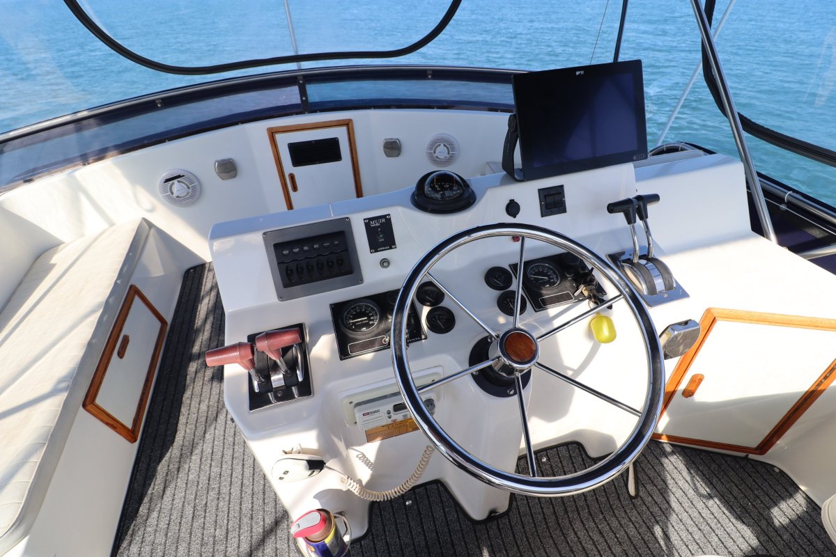 Used Riviera 33 Bluewater for Sale | Boats For Sale | Yachthub