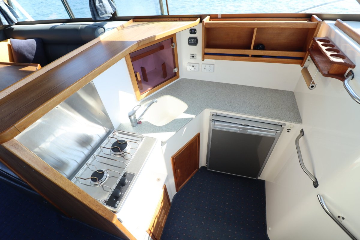 Used Riviera 33 Bluewater for Sale | Boats For Sale | Yachthub