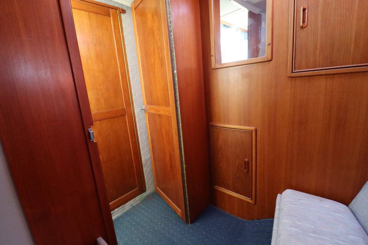 Used Riviera 33 Bluewater for Sale | Boats For Sale | Yachthub