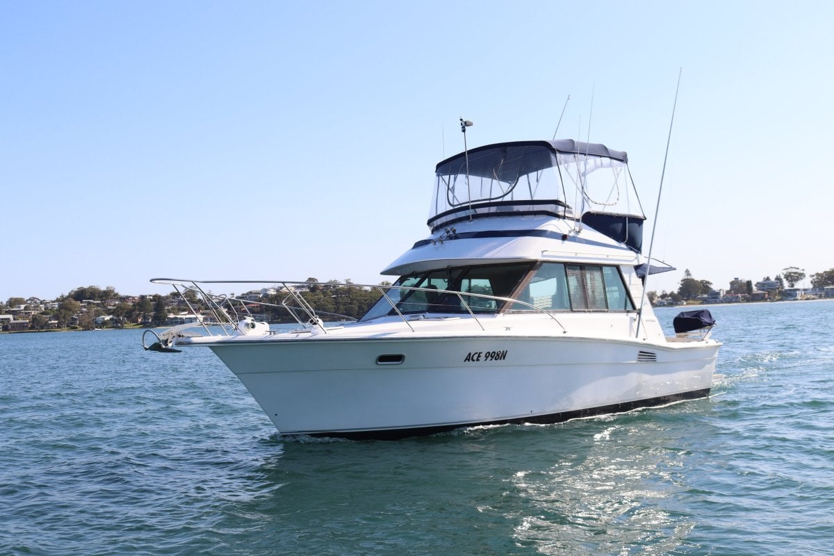 Used Riviera 33 Bluewater for Sale | Boats For Sale | Yachthub