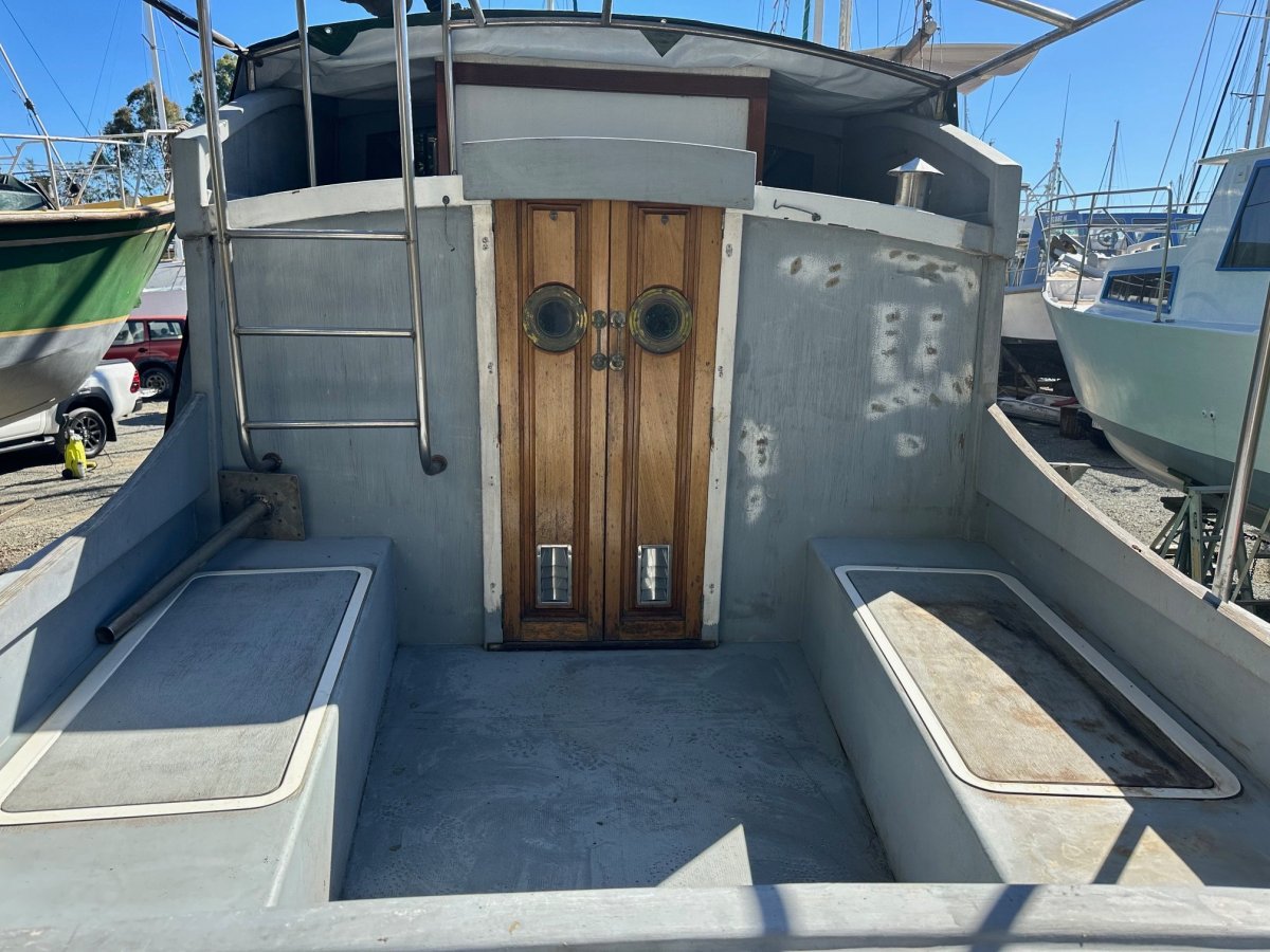 Used Holmes 38 Timber Bay Cruiser - Polyana for Sale | Boats For Sale ...