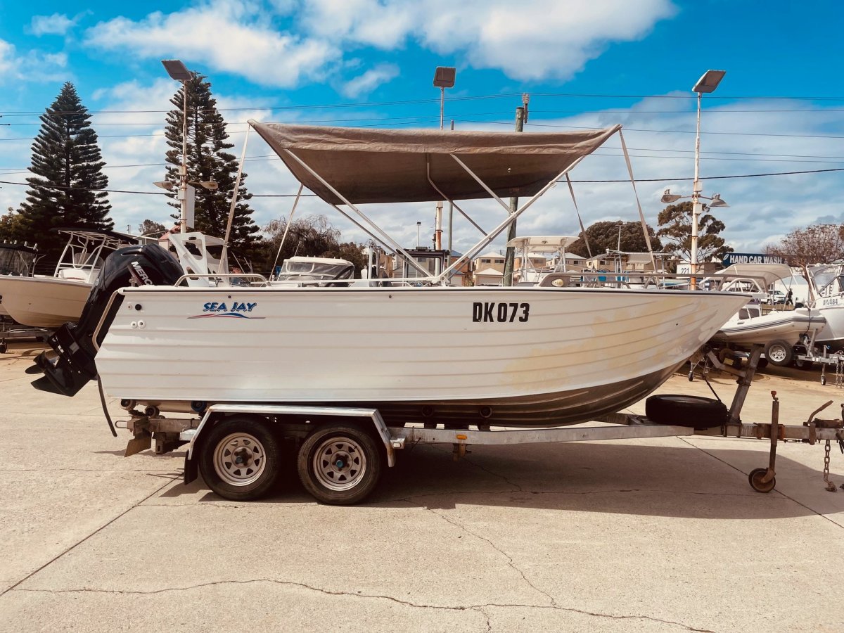 Sea Jay 560 Side Console: Power Boats | Boats Online for Sale ...