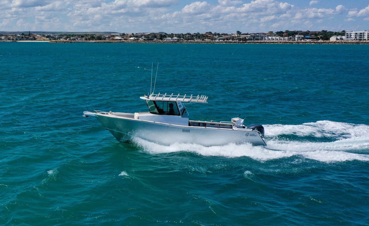 Used Oceanic Fabrication 8.2 Centre Cabin - New 2024 V6 300hp Yamaha ...