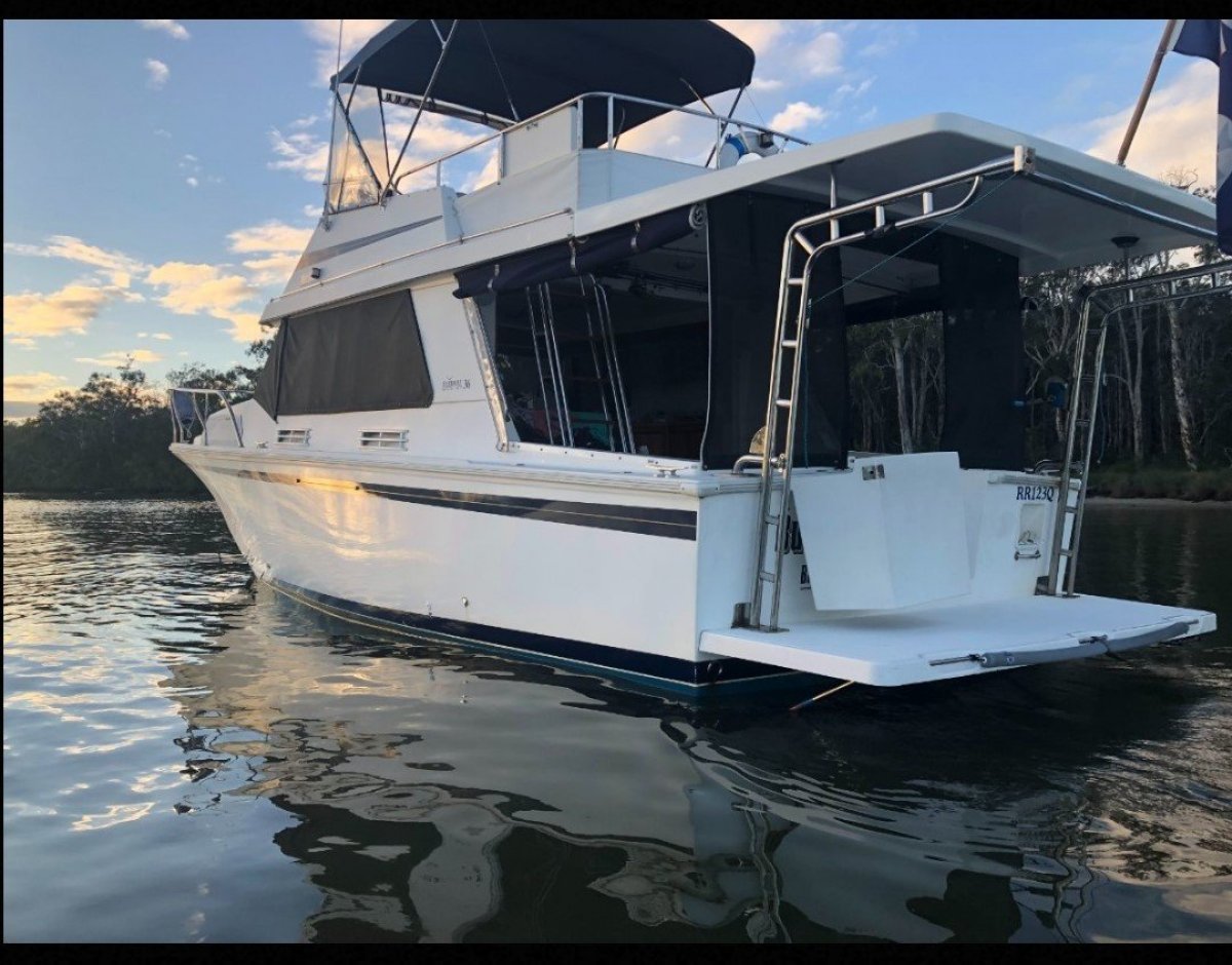 Fairway 36 Flybridge Cruiser: Power Boats | Boats Online for Sale ...