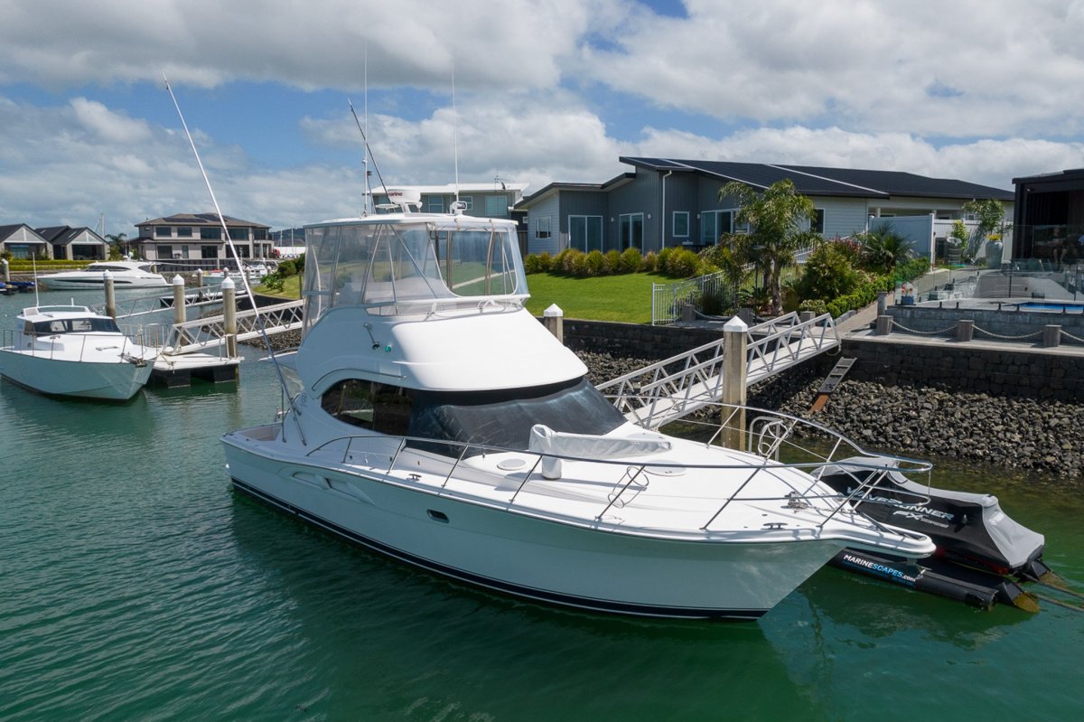 Riviera 38 Open Flybridge: Power Boats | Boats Online for Sale ...