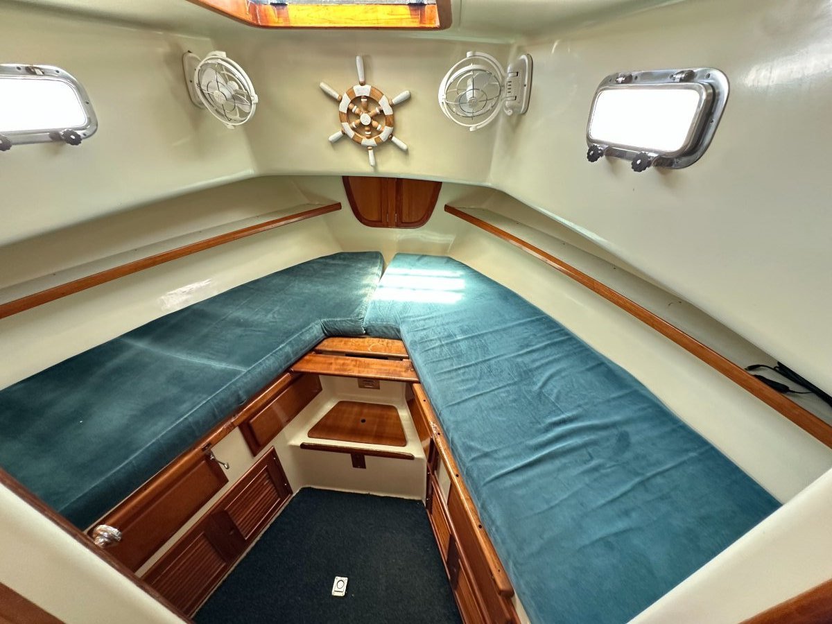 Clipper 34 Mark Iii: Power Boats | Boats Online for Sale | Fibreglass ...