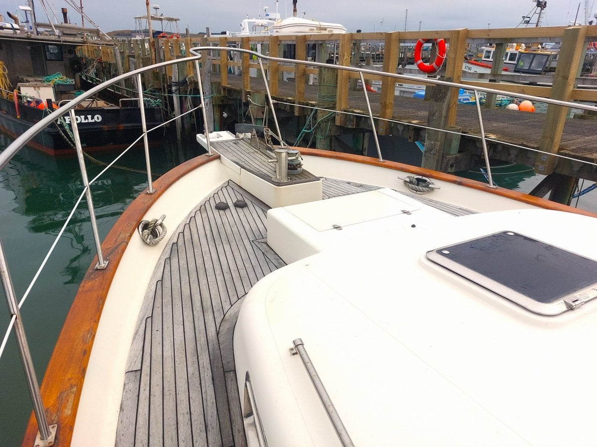 Used Southern Lady: 2005 Alaska 45 Sedan Launch for Sale | Boats For ...