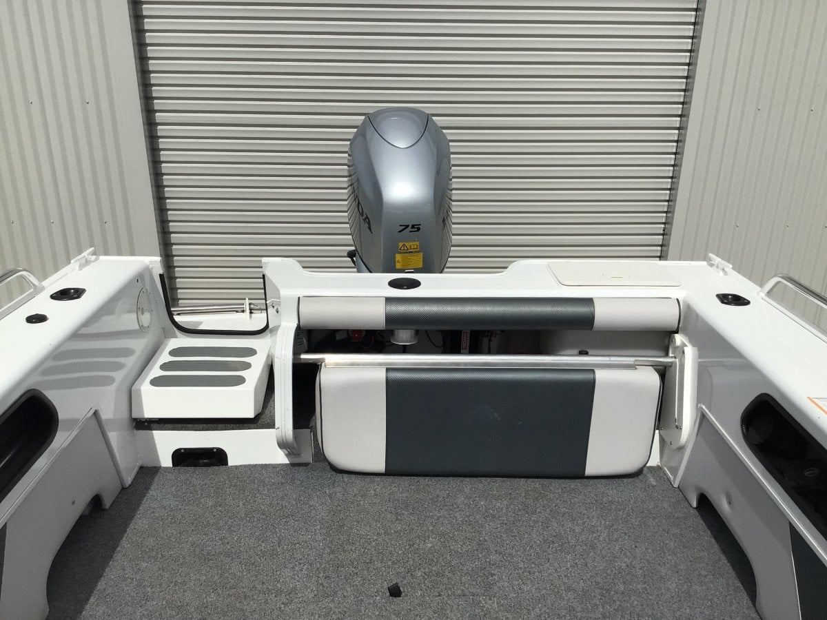 Stacer 509 Bay Master: Trailer Boats | Boats Online for Sale ...