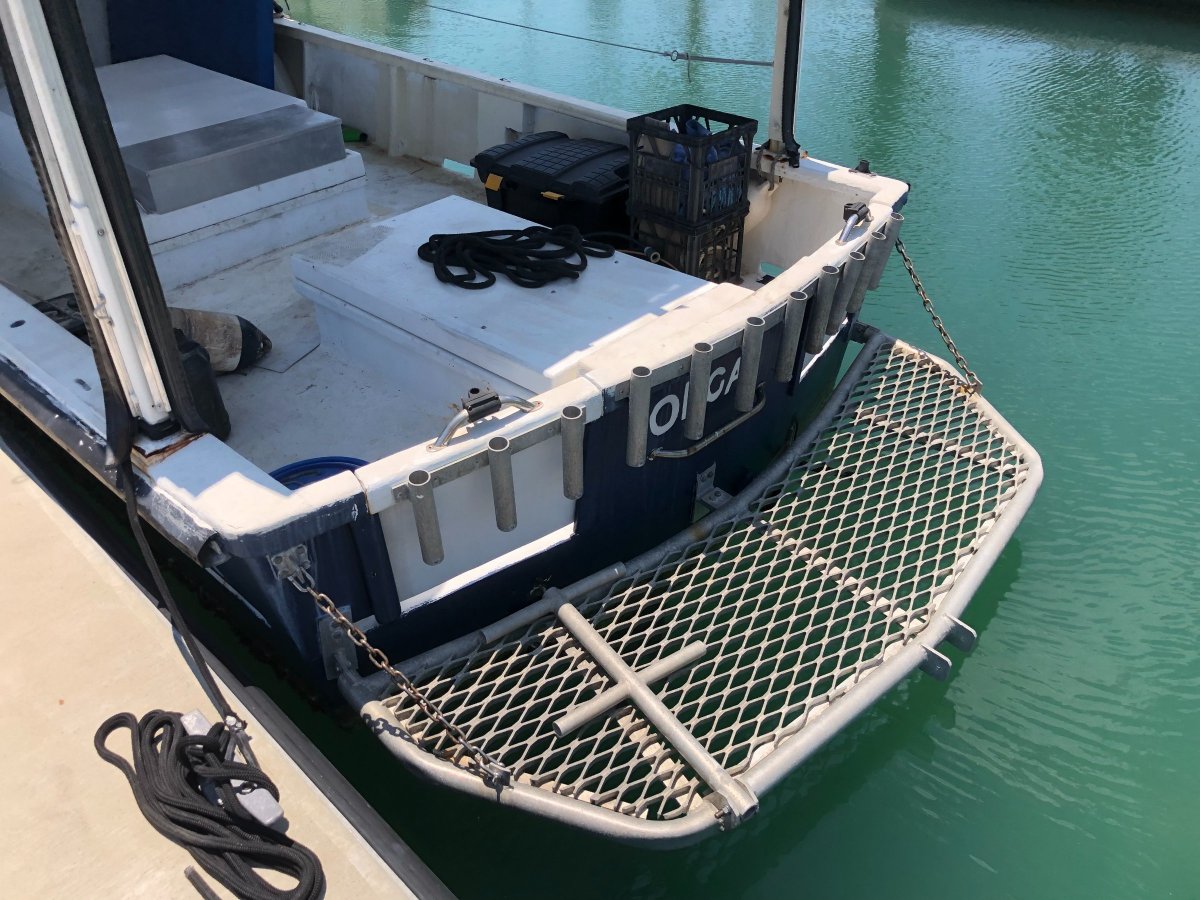 Ex Cray Dive Boat Diesel Fiberglass (darwin Nt): Power Boats | Boats ...
