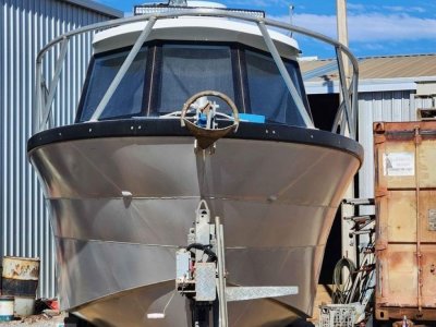 Western Boat Builders Gnarloo 28: Power Boats | Boat for Sale ...