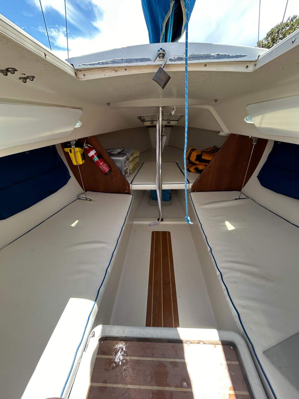 Catalina 22 Capri: Sailing Boats | Boats Online for Sale | Fibreglass ...