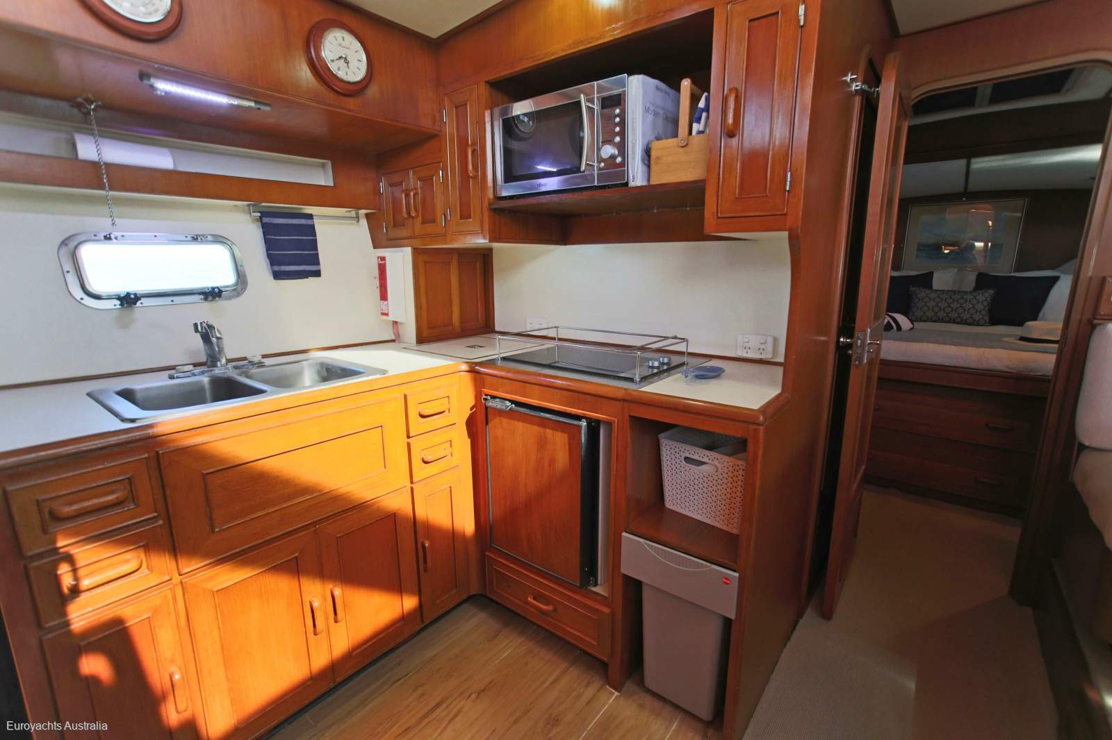 Used Hi Star 48 Sundeck for Sale | Boats For Sale | Yachthub