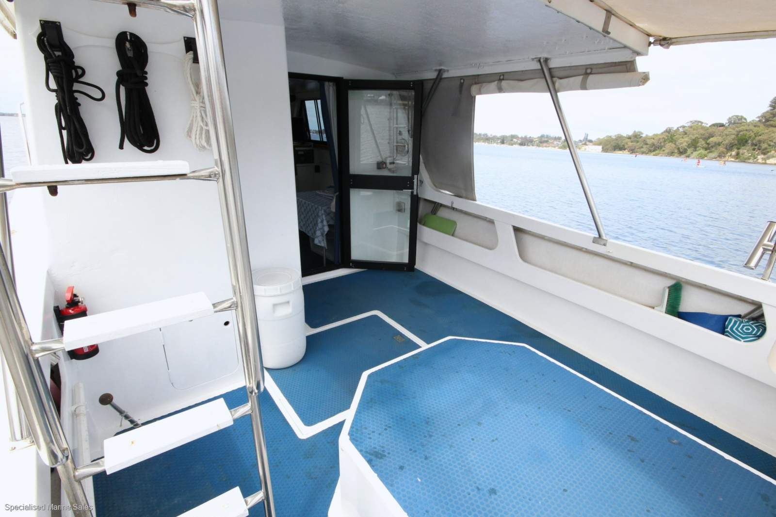 Chivers Marine 32 *** BEAUTIFUL FOR AGE *** $ 59,900 *** For Sale ...