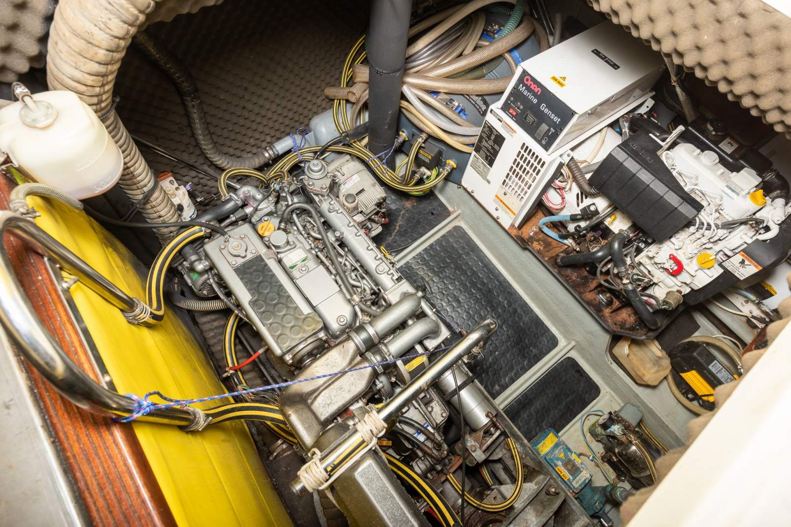 Used Amel Super Maramu 2000 for Sale | Yachts For Sale | Yachthub