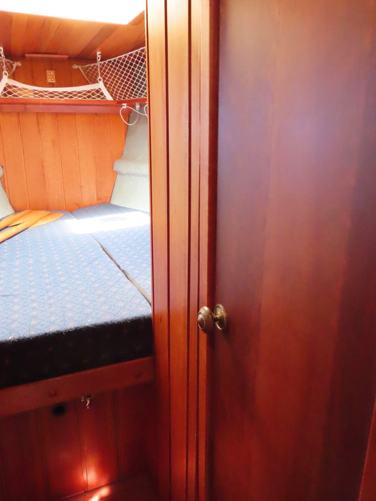 Used Roberts 36 Exceptional Centre Cockpit Cruising Yacht for Sale ...