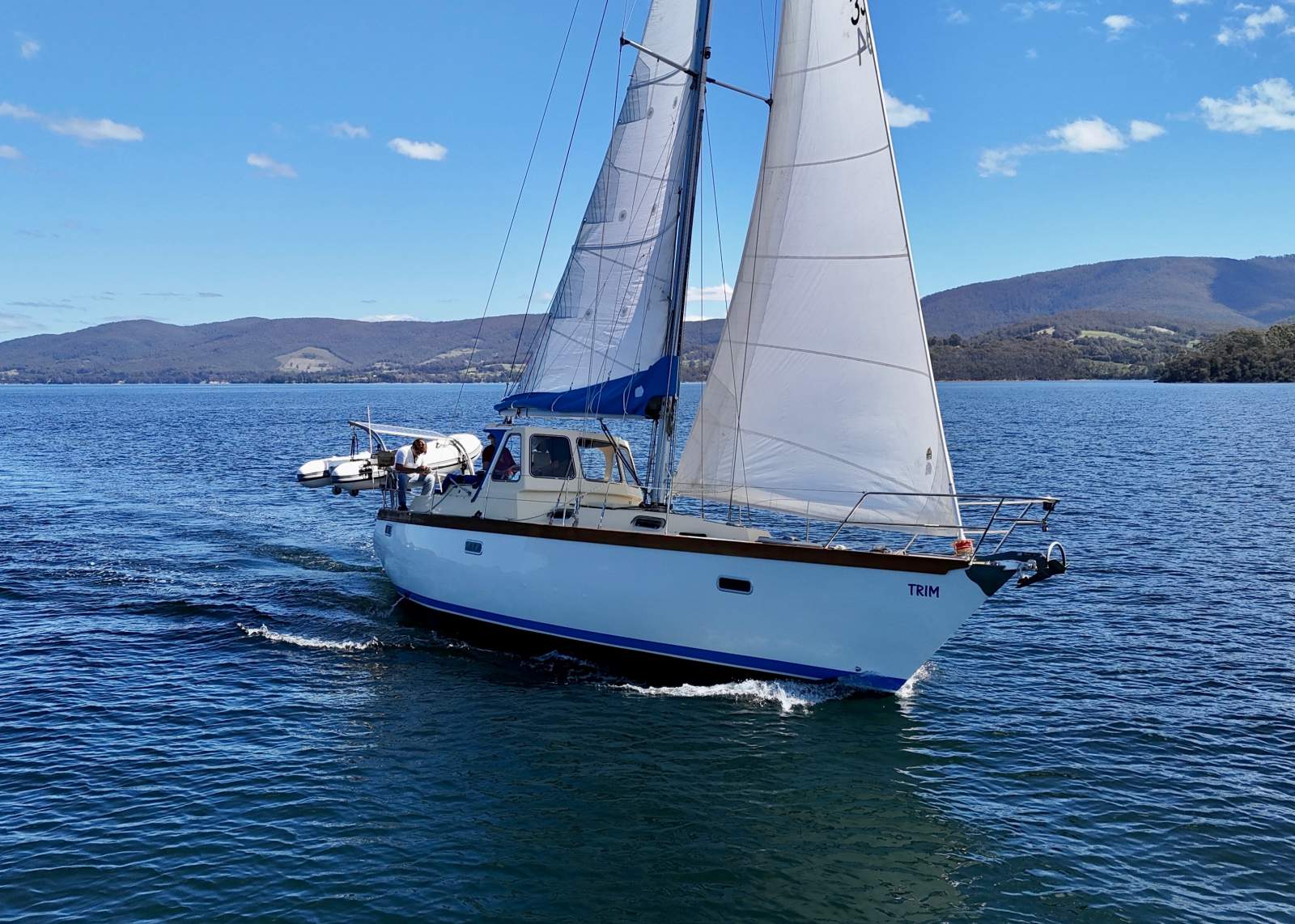 Used Roberts 36 Exceptional Centre Cockpit Cruising Yacht for Sale ...