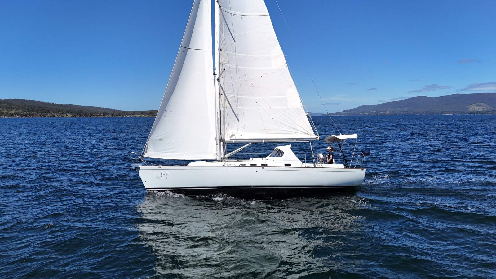 Van De Stadt Helena 38 SUPERBLY BUILT, CAPABLE AND COMFORTABLE CRUISER ...