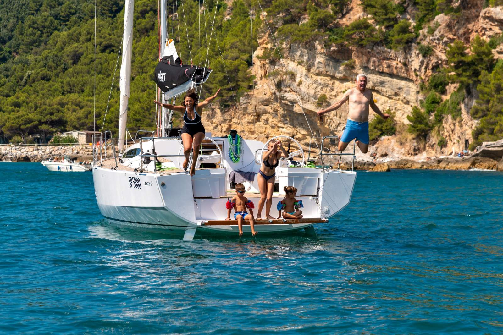 New Elan E5 for Sale | Yachts For Sale | Yachthub