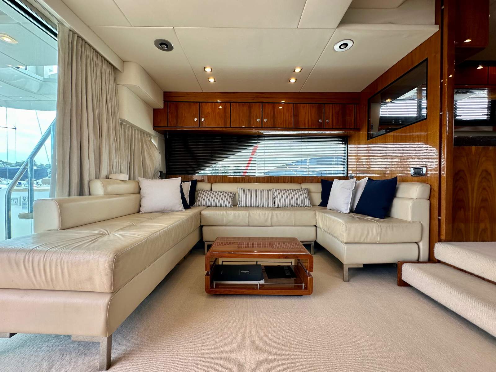 Used Fairline Squadron 55 for Sale | Boats For Sale | Yachthub