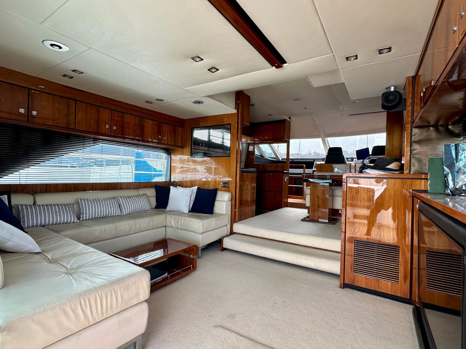 Used Fairline Squadron 55 for Sale | Boats For Sale | Yachthub