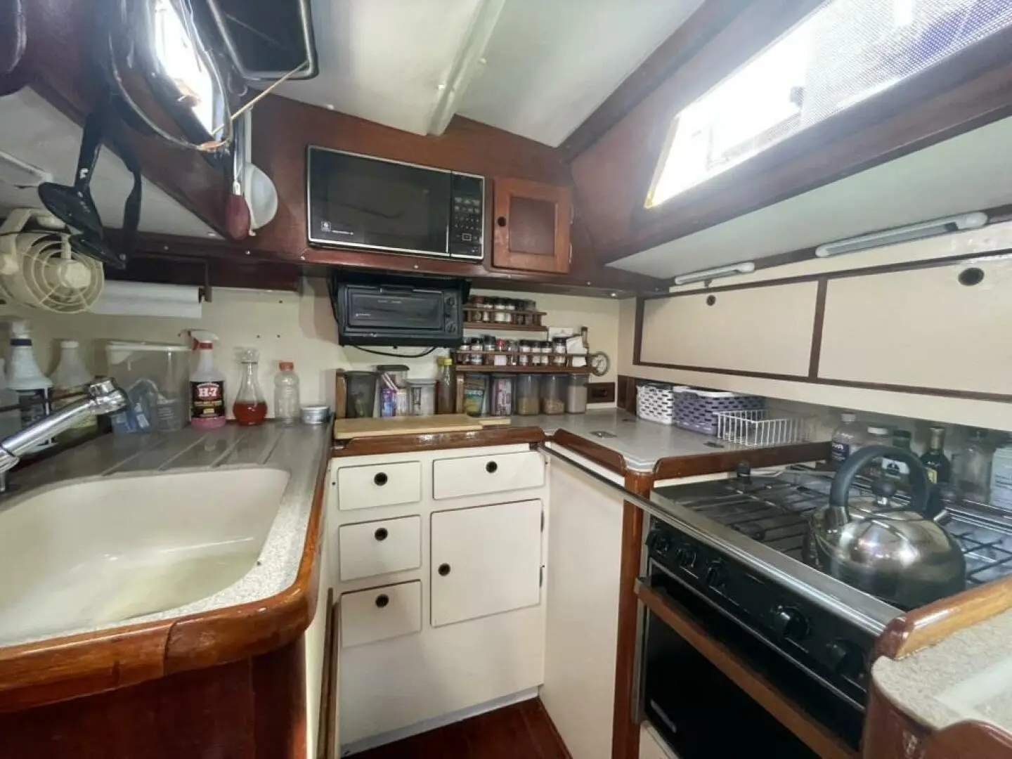 Used Freedom 45 Cc Center Cockpit for Sale | Yachts For Sale | Yachthub