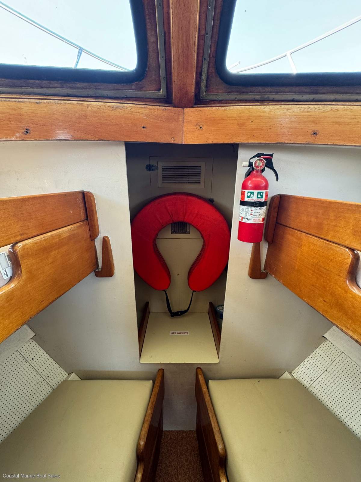 Used Hugh Morris 33 Sedan Cruiser for Sale | Boats For Sale | Yachthub