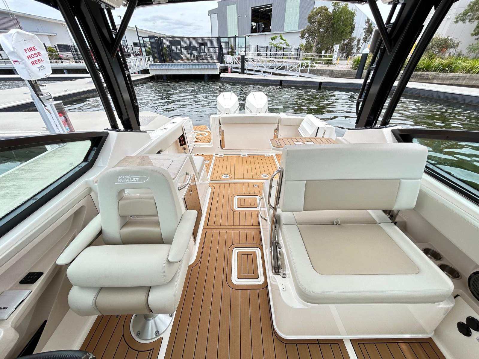 Boston Whaler 280 Vantage 2023 Model, Suit New Buyer: Power Boats ...