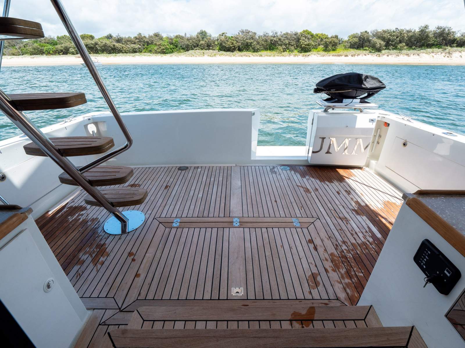 Riviera 52 Enclosed Flybridge Passagemaker - R Marine Crawley