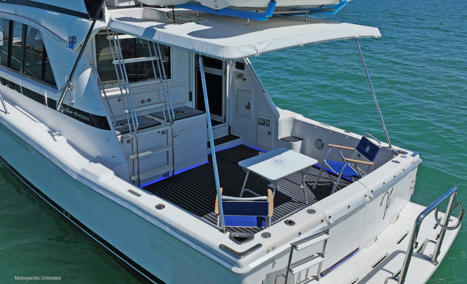 Riviera 34 Platinum Flybridge - Super size extended rear deck - 36ft ...