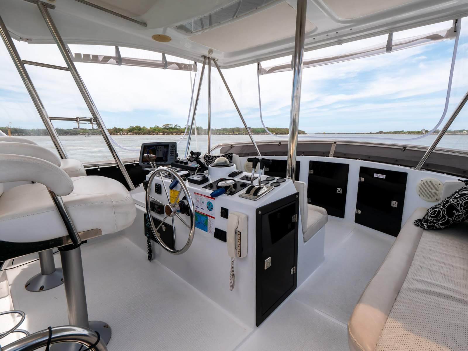 Used Riviera 35 Open Flybridge for Sale | Boats For Sale | Yachthub