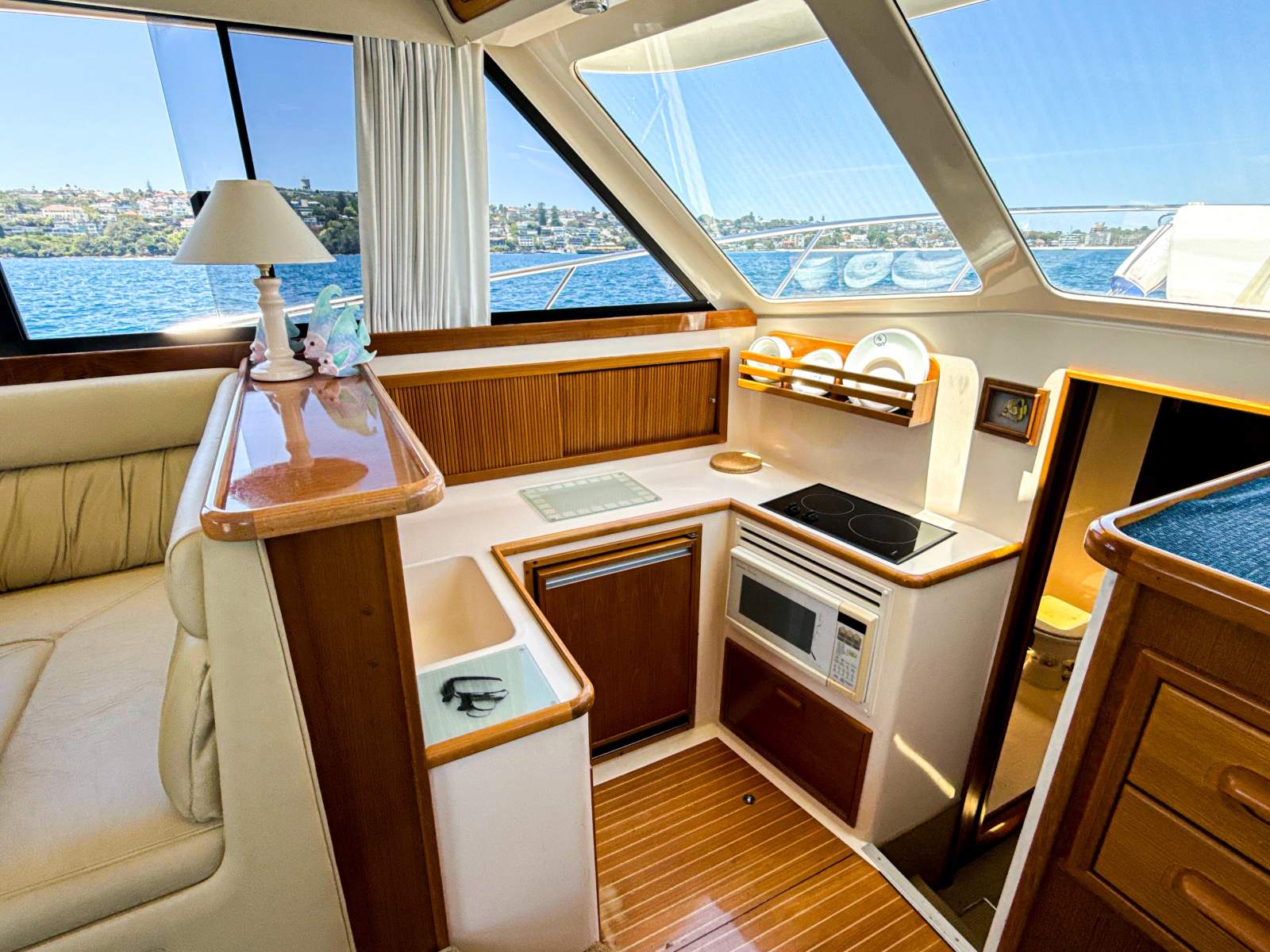 Used Riviera 36 Flybridge 1996 Model for Sale | Boats For Sale | Yachthub