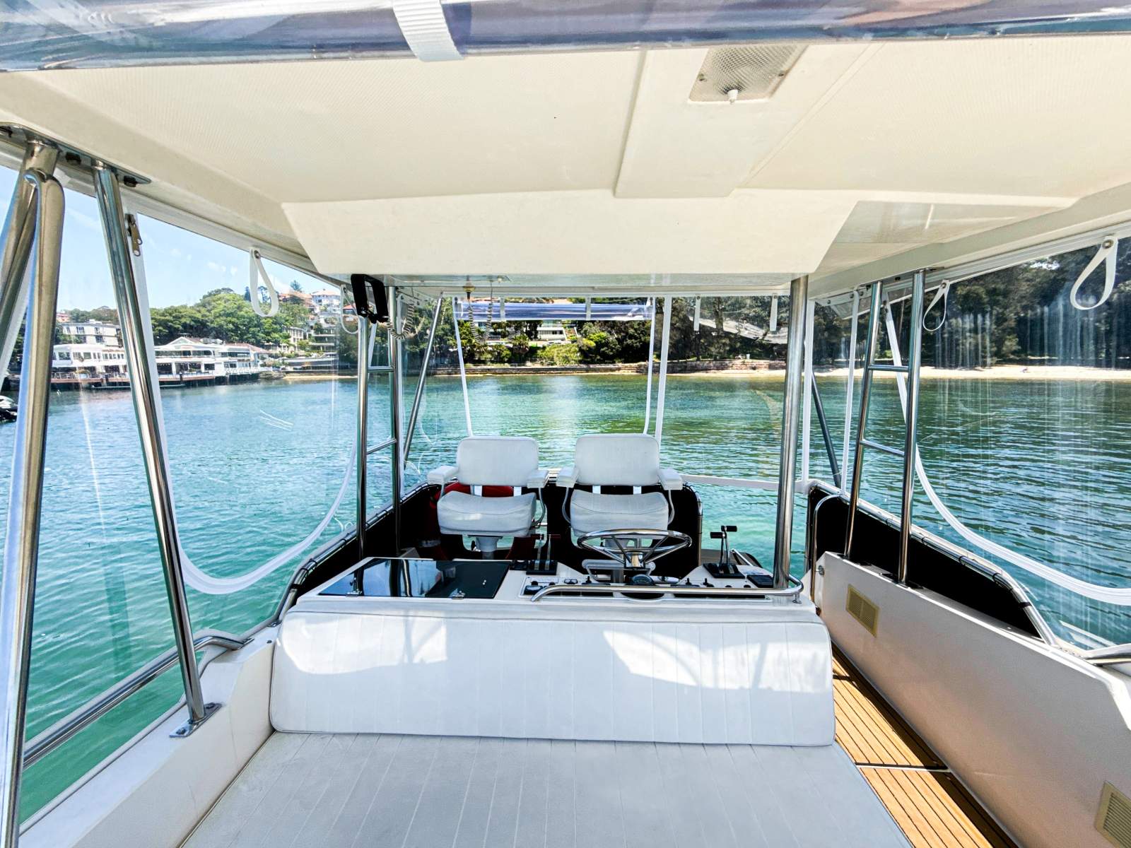 Used Riviera 36 Flybridge 1996 Model for Sale | Boats For Sale | Yachthub