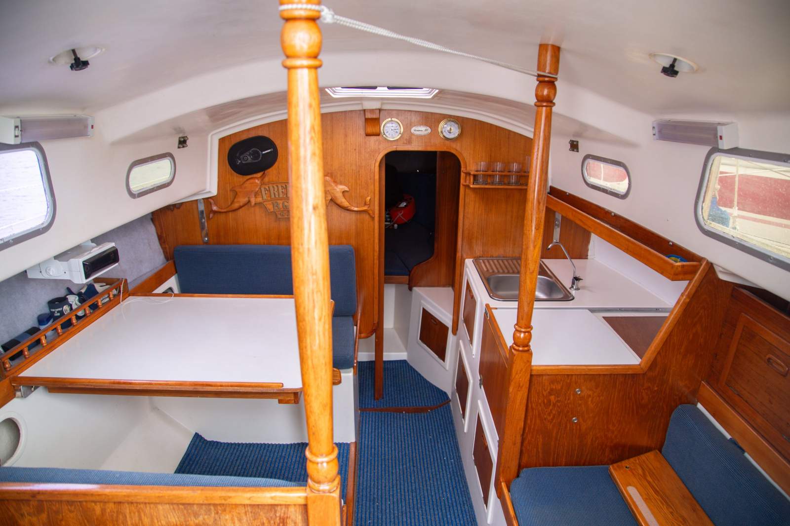 Compass Yachts 29 UPGRADED ENGINE, GREAT CONDITION For Sale | Derwent ...