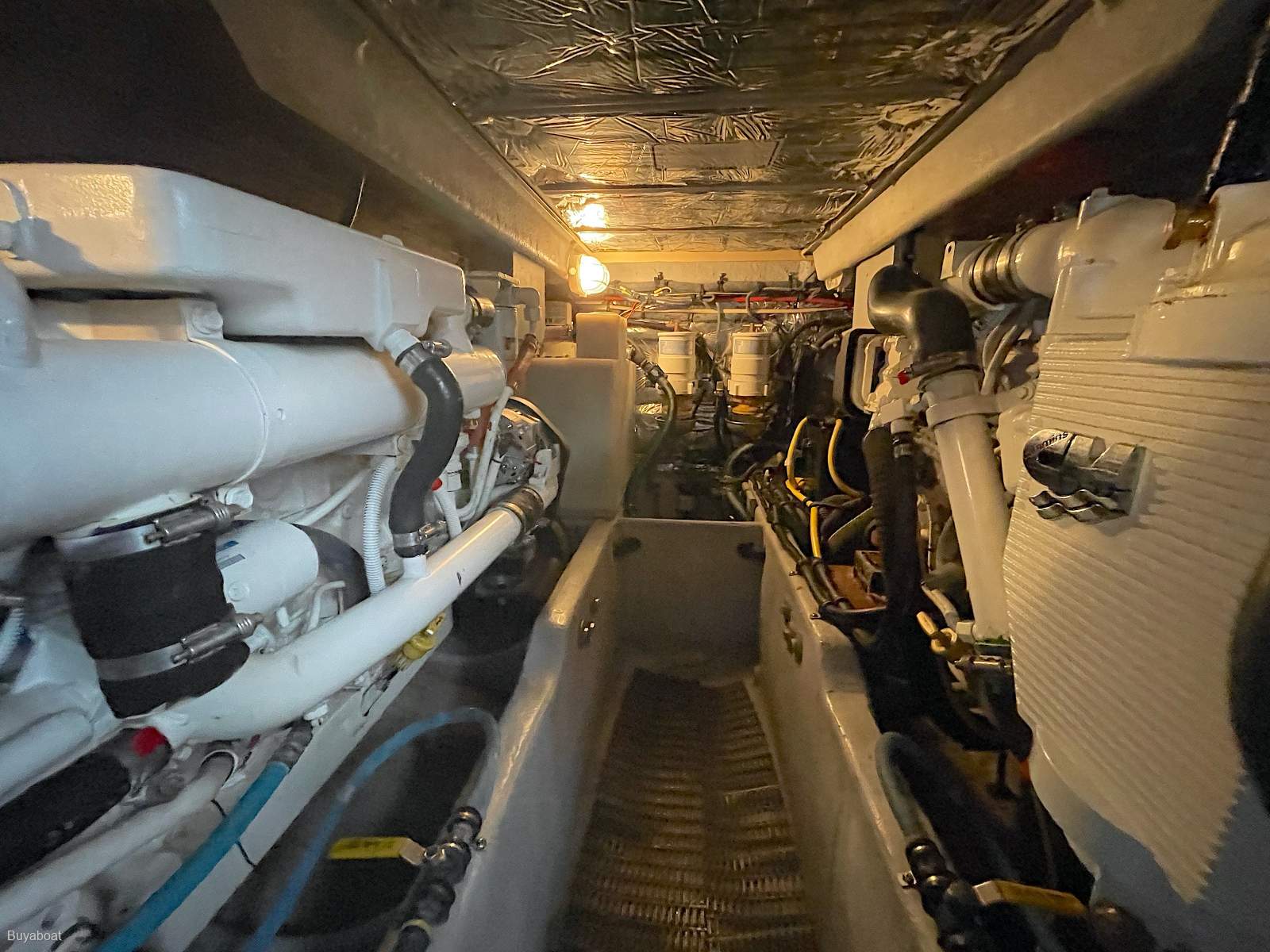 Used Meridian 391 Flybridge Cruiser for Sale | Boats For Sale | Yachthub