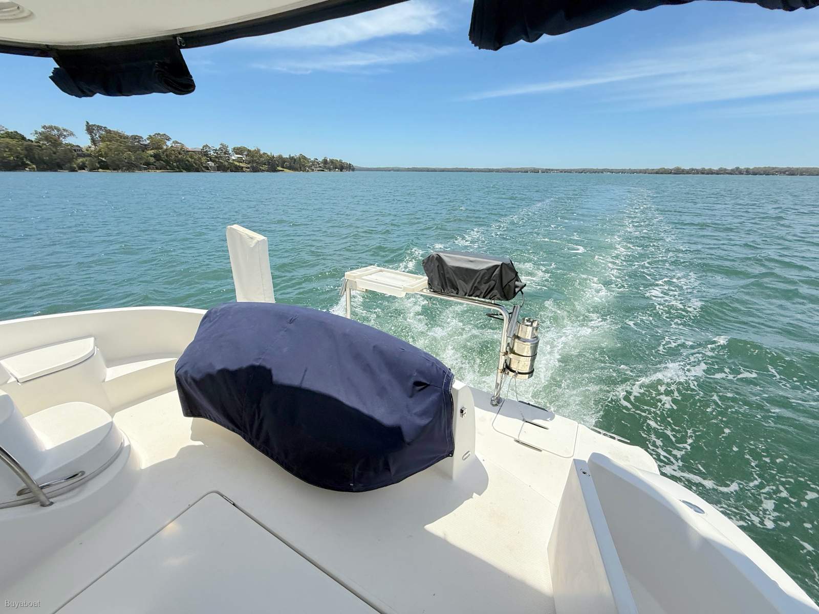 Used Meridian 391 Flybridge Cruiser for Sale | Boats For Sale | Yachthub