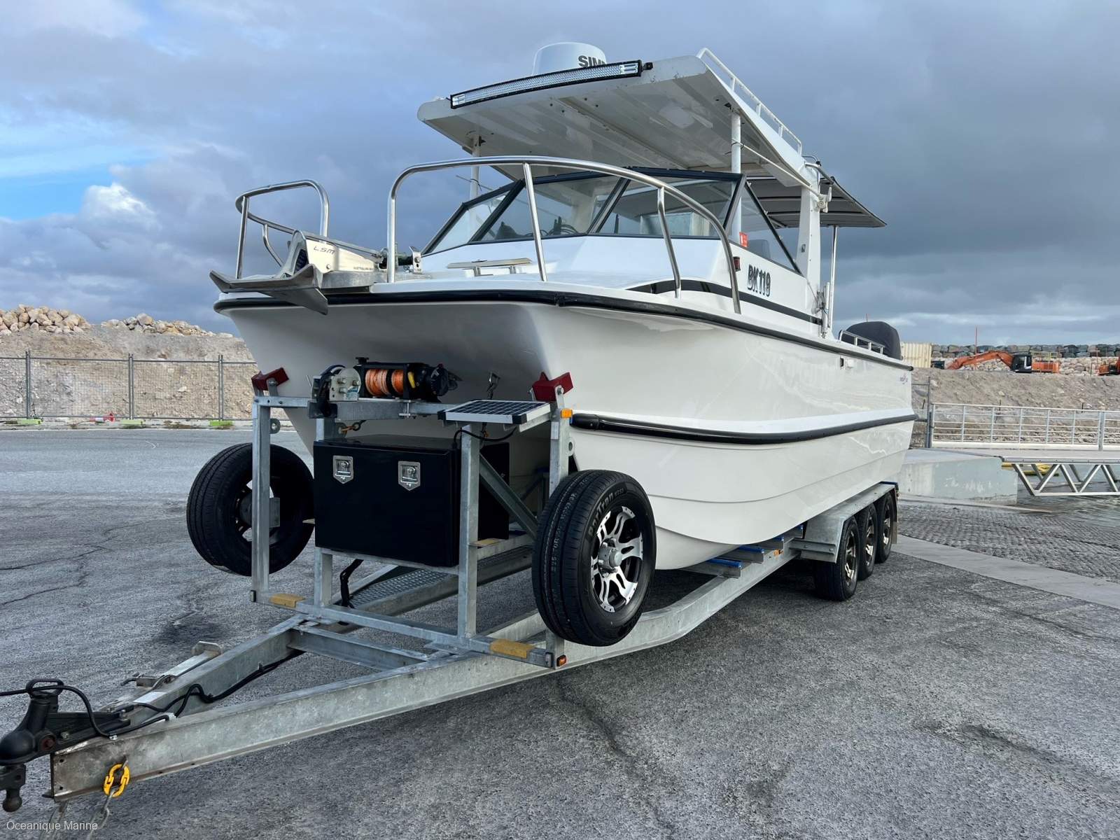 Noosa Cat 2600 For Sale | Oceanique Marine