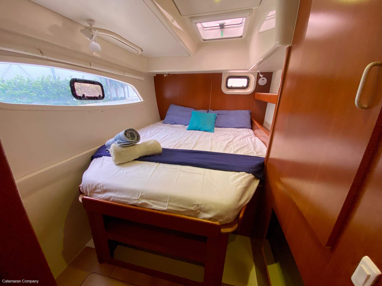 Used Leopard Catamarans 44 Forward Cockpit/lounge for Sale | Yachts For ...