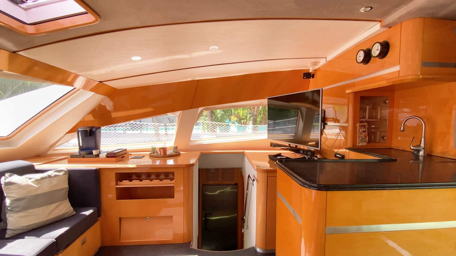 Used Privilege 615 4-cabin Owner's Edition for Sale | Boats For Sale ...