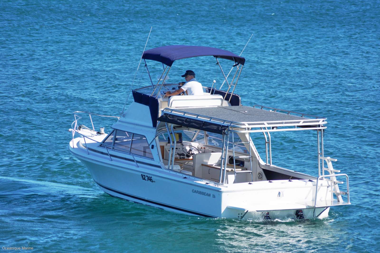 Used Caribbean 26 Flybridge Cruiser (with Trailer) for Sale | Boats For ...